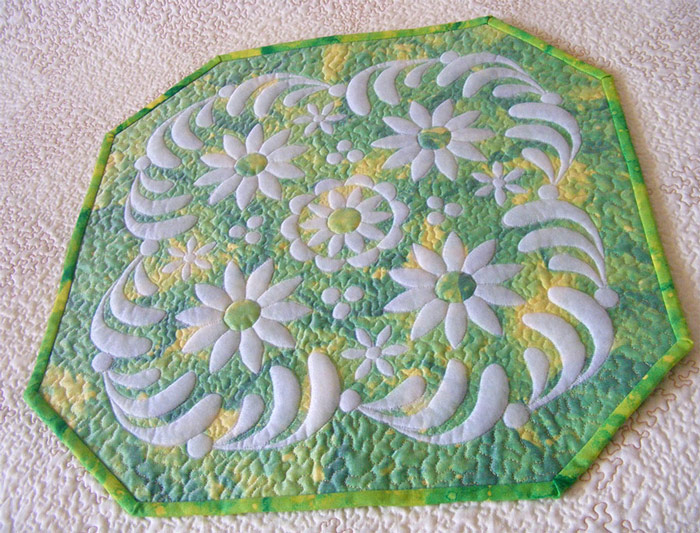 Small shadow trapunto quilts - Geta's Quilting Studio