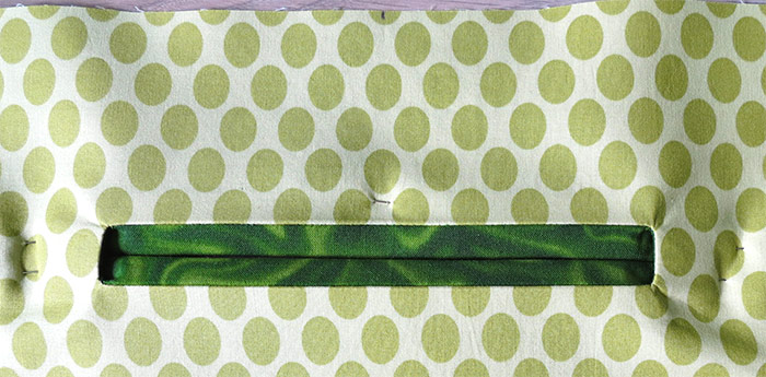 How to sew pockets for bags- welt pockets - Geta's Quilting Studio