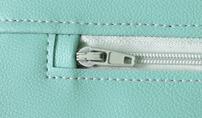 How to sew zipper pockets for bags - Geta's Quilting Studio