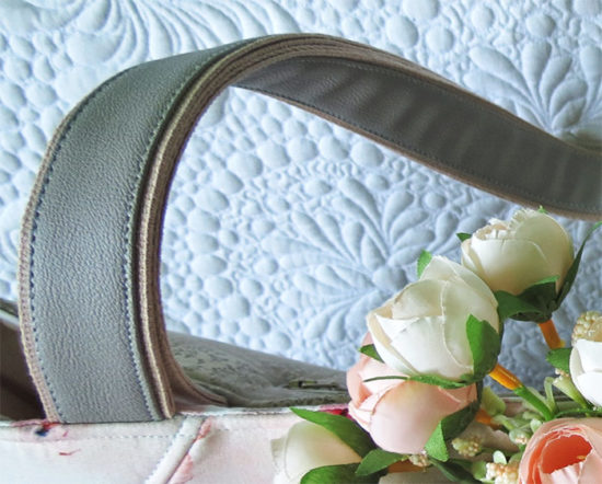 Tips for sewing straps for bags - Geta's Quilting Studio